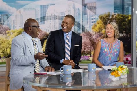 Todays Dylan Dreyer Shows Off Her Incredible Figure In Skintight
