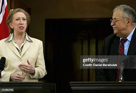 17 Foreign Secretary Margaret Beckett During Her Visit To Iraq Stock