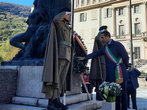 La Cerimonia Del 4 Novembre Al Monumento Dei Caduti Di Domodossola La