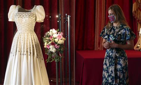 Princess Beatrices Wedding Dress Display At Windsor Castle Popsugar