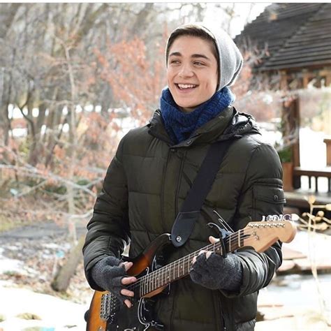 𝘼𝙨𝙝𝙚𝙧 𝘼𝙣𝙜𝙚𝙡 𝙁𝙖𝙣𝙨♡ On Instagram 😻🎶 Asherangel Asherdovangel