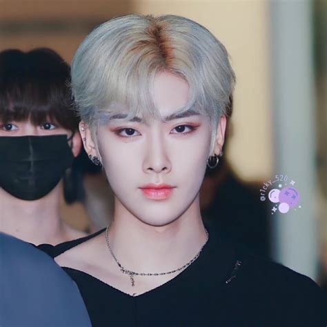 Zerobaseone S Ricky Is Going Viral For His Unique Eyeliner Style But