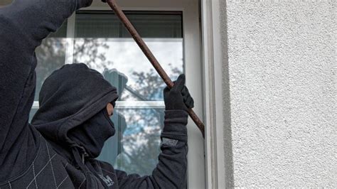 Einbruch In Waiblingen Kleine Beute Großer Sachschaden Rems Murr Kreis