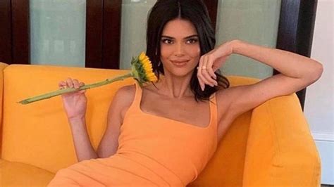 Kendall Jenner Pranks Kardashian Sisters With Engagement News News
