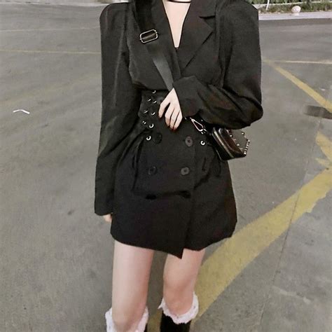 로이핏 락시크 블랙 더블버튼 레이스업 퍼프숄더 날씬 오버핏 자켓 미니 원피스