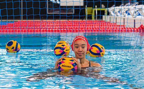 Mondial féminin de water polo anthropologie double culture Qui est