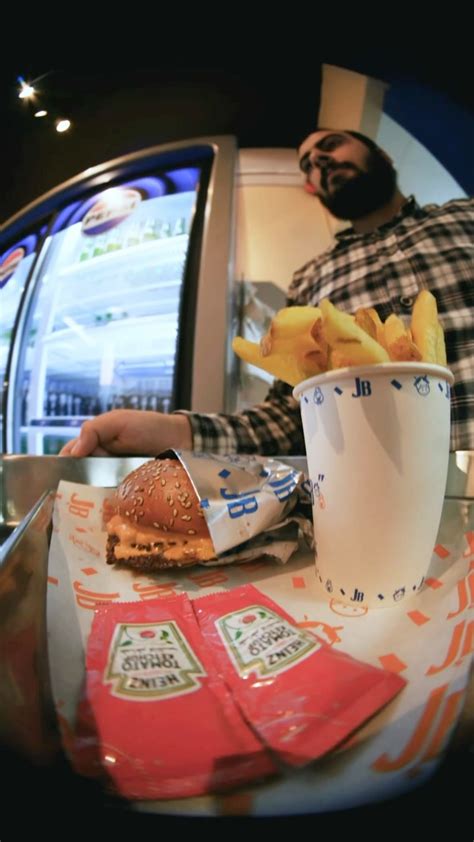 Instagram Video By ‎جوسي برجر • Juicy Burger‎ • Jan 2 2025 At 438 Am