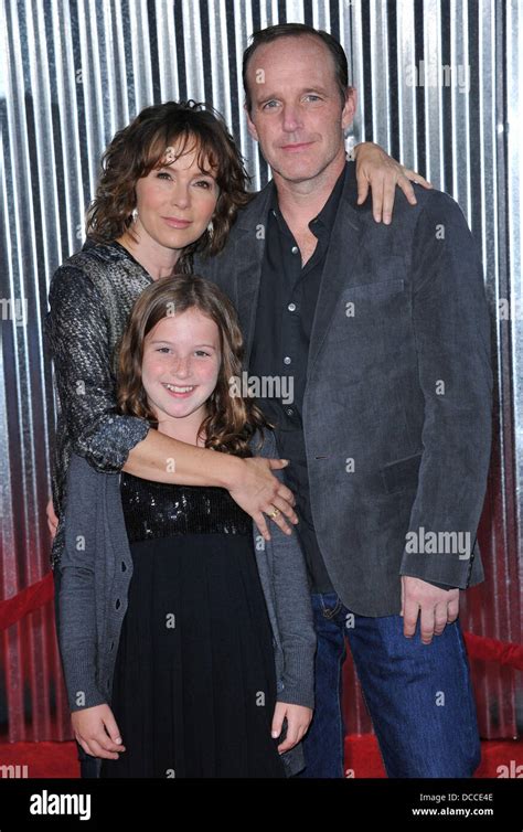 Clark Gregg Jennifer Grey Daughter
