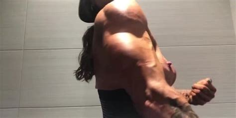 Very Hot Female Bodybuilder Having Sex