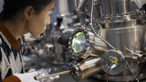 microsoft azure quantum highlights physics for developing scalable