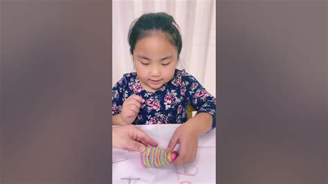 솔이의 테이프공 자르기 Youtube