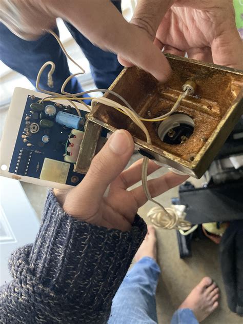 fixing an old lamp r hardwarehacking