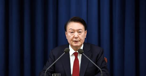 韓 계엄에 놀란 日총리 “특별하고 중대한 관심” 여행 취소도 나와