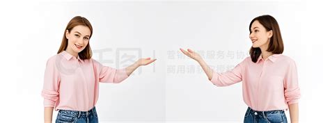 简约风格ai数字艺术 手势简约风格成年男女微笑展示介绍场景人像照片 Ai人像免费下载 Png格式 4608像素 编号71623447 千图网