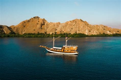 Must Know 5 Tips For Booking Your Boat Tour Komodo Luxury