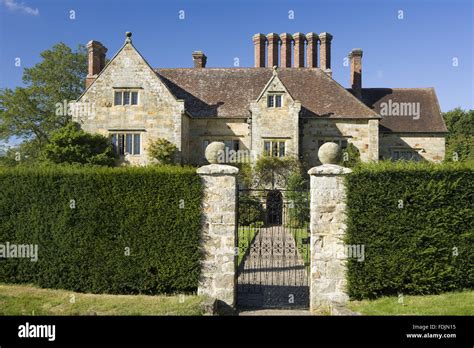 Batemans The Jacobean House That Was The Home Of Rudyard Kipling From 1902 To 1936 At Burwash