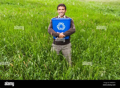 Recycle Bin Computer Hi Res Stock Photography And Images Alamy
