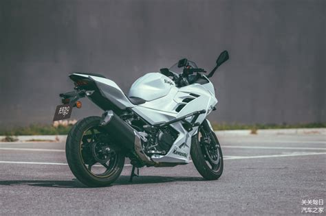 关关驾日女神日记 健身女孩的ninja 400—— 出身名门的迅捷忍者车家号发现车生活汽车之家