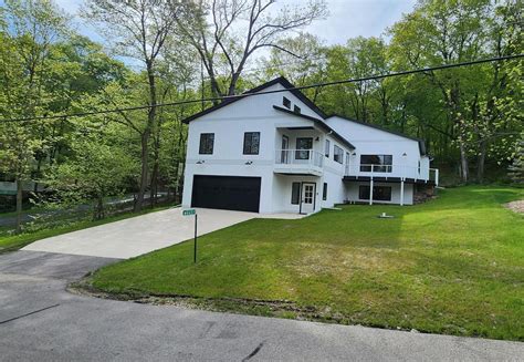 W4437 Basswood Dr Lake Geneva Wi 53147 Mls 1877813 Redfin