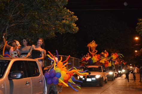 Alegría Multicolor De Carnaval Gay Se Toma Barranquilla ~