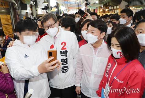 안철수 국민의당 대표가 1일 부산시장 보궐선거 현장을 오마이포토