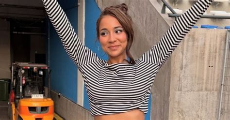 La Reacción De Princesa Alba Por Telonear A Dua Lipa Gracias Vida