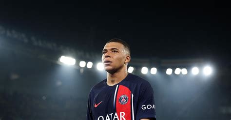 Transferts Kylian Mbappé Met Le Psg En Demeure à Cause Dun Manque à