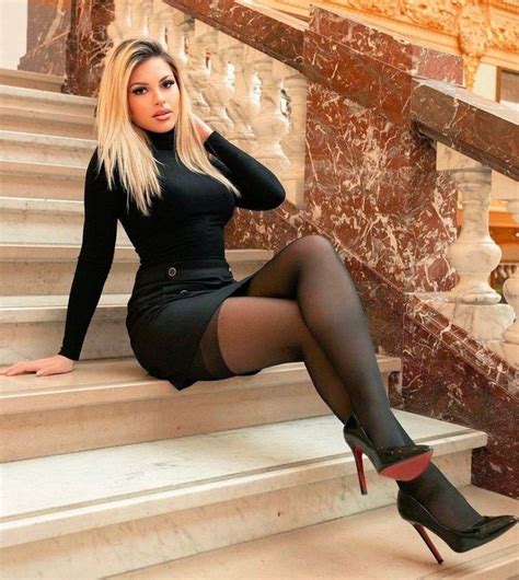 Pin By Arlene Amie Raclen On Pretty Feet And Legs High Heels Heels Legs High Heels