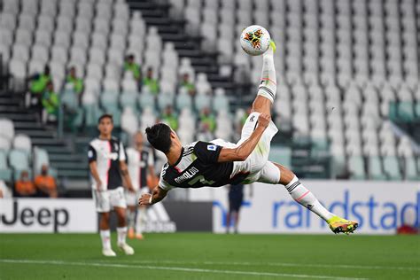 Cristiano Ronaldo Does It All In Juves 4 0 Win Over Lecce