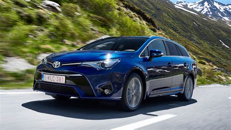 New Toyota Avensis Estate 2015 Review Auto Express