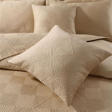 Eternity Bed Spread Set Araish