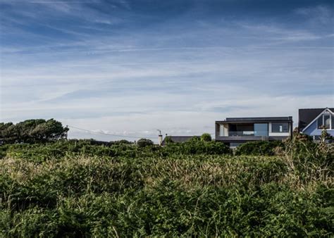 Welsh Seaside Home By Hyde Hyde Sits On The Edge Of A Cliff