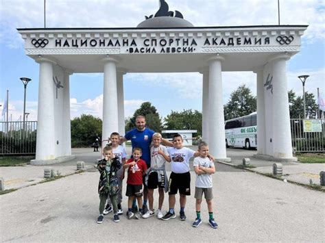 Звезден успех за децата от СК по борба в село Устина завърнаха се с 6 медала от турнир в София