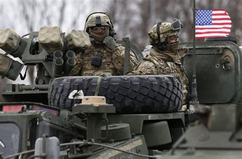 Американский полковник допустил ввод войск на Украину