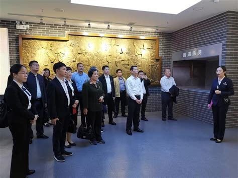 学校纪委组织开展“走进廉政教育基地 接受廉政清风洗礼”主题活动 欢迎光临河池学院新闻网