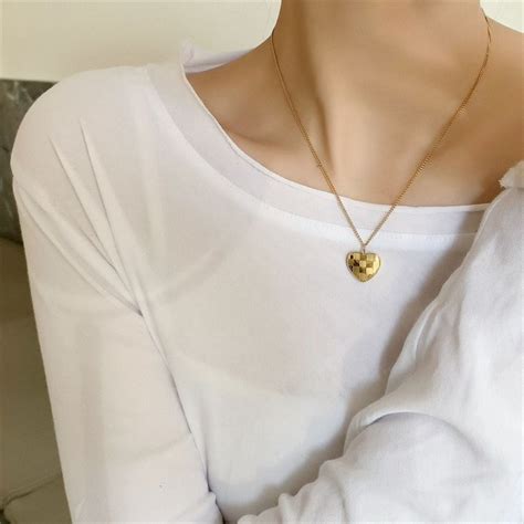 Fossette 포셋 모자이크 하트 목걸이 18k 골드 써지컬 기념일 여자친구 선물 Walaland왈라랜드