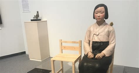 참가 예술가 72명 소녀상 전시 중단 규탄 커지는 비판