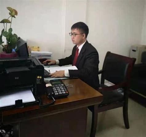 【学先进】梁永雄：用司法为民的信念践行法官赤诚之心澎湃号·政务澎湃新闻 The Paper