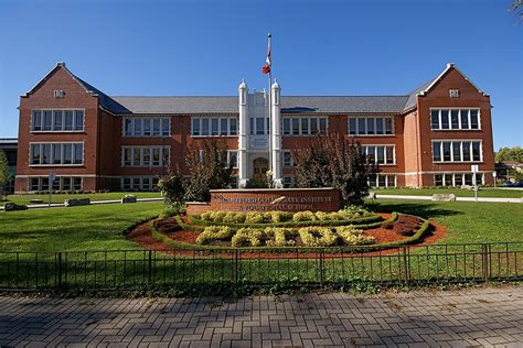 Brantford Collegiate Institute Atlas Constructors Inc