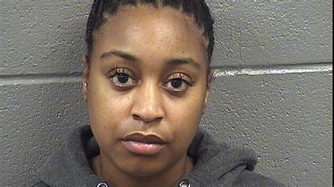 Chicago Police Officer Charged In Downtown Subway Shooting Republic World