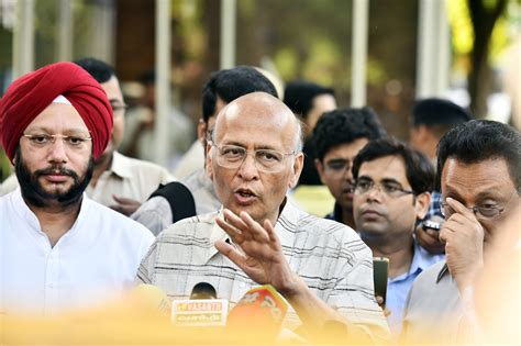 Congress Meets Ec Seeks Action Against Modi For Wealth Redistribution
