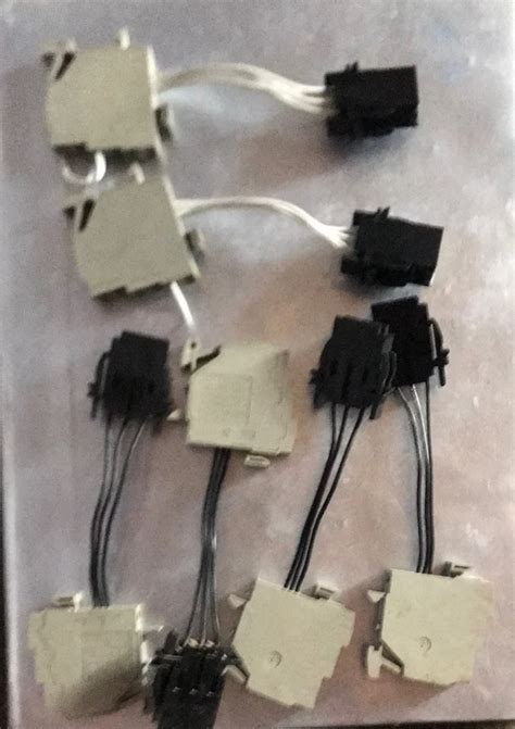 69561 Schneider Acb Terminal Block For Control Wiring 24 To 440 Ac At