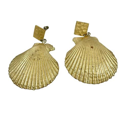 Vintage Gold Shell Earrings