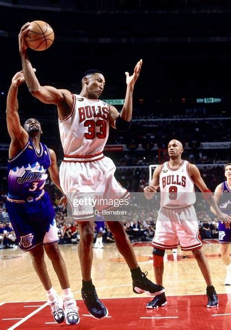 Pin By Retaw On Scottie Pippen Michael Jordan Chicago Bulls Michael Jordan Michael Jordan