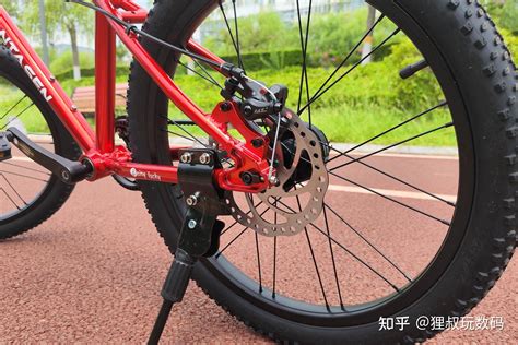 两圈学会骑，低跨度车架上下更方便，萌大圣皮带轮自行车评测 知乎