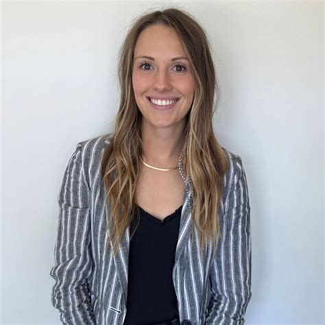 Shantel Hartzell Uwl Alumni And Friends Foundation