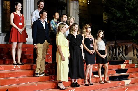 Ekipa Serije Kljun Prošetala Se Crvenim Tepihom 27 Sarajevo Film