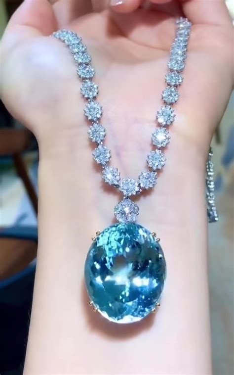 Pin By Paty Jiménez On Acuario Beautiful Jewelry Diamonds Fancy