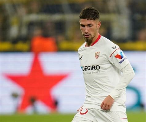 José Ángel Carmona Cerca De Recalar En El Elche Cf