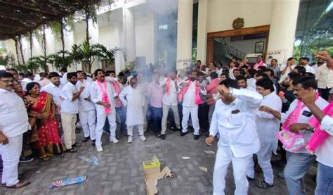 Munugode Bypoll Celebrations Begin At Telangana Bhavan As Trss